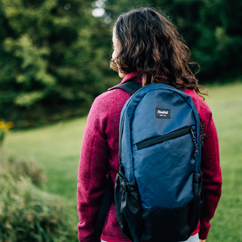 Flowfold Large Optimist 18L Lightweight Backpack | Flowfold